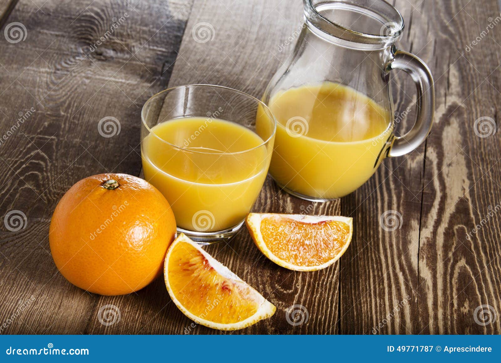 Spremuta Della Frutta Fresca Immagine Stock - Immagine di bevanda ...