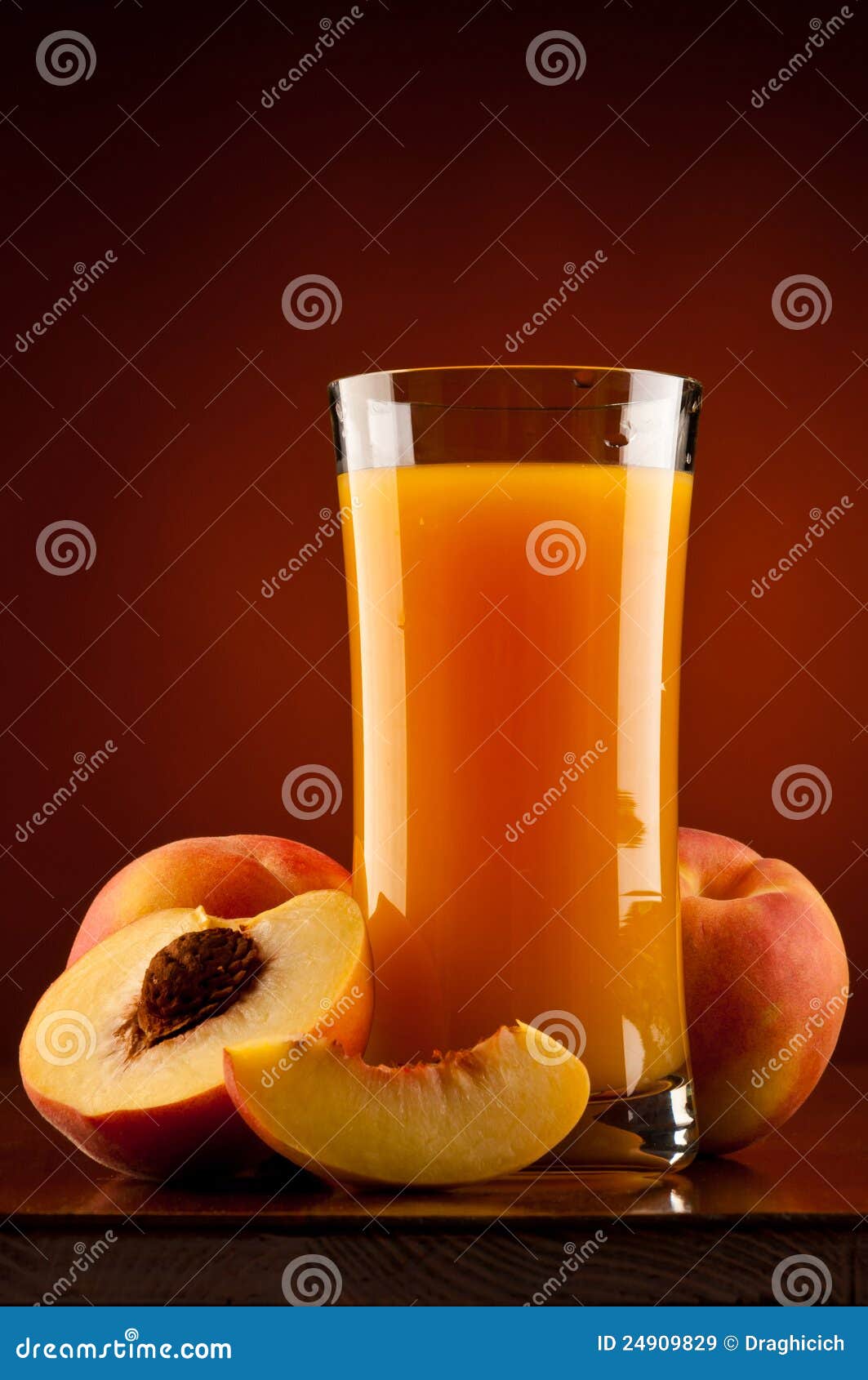 Spremuta della pesca immagine stock. Immagine di composizione - 24909829