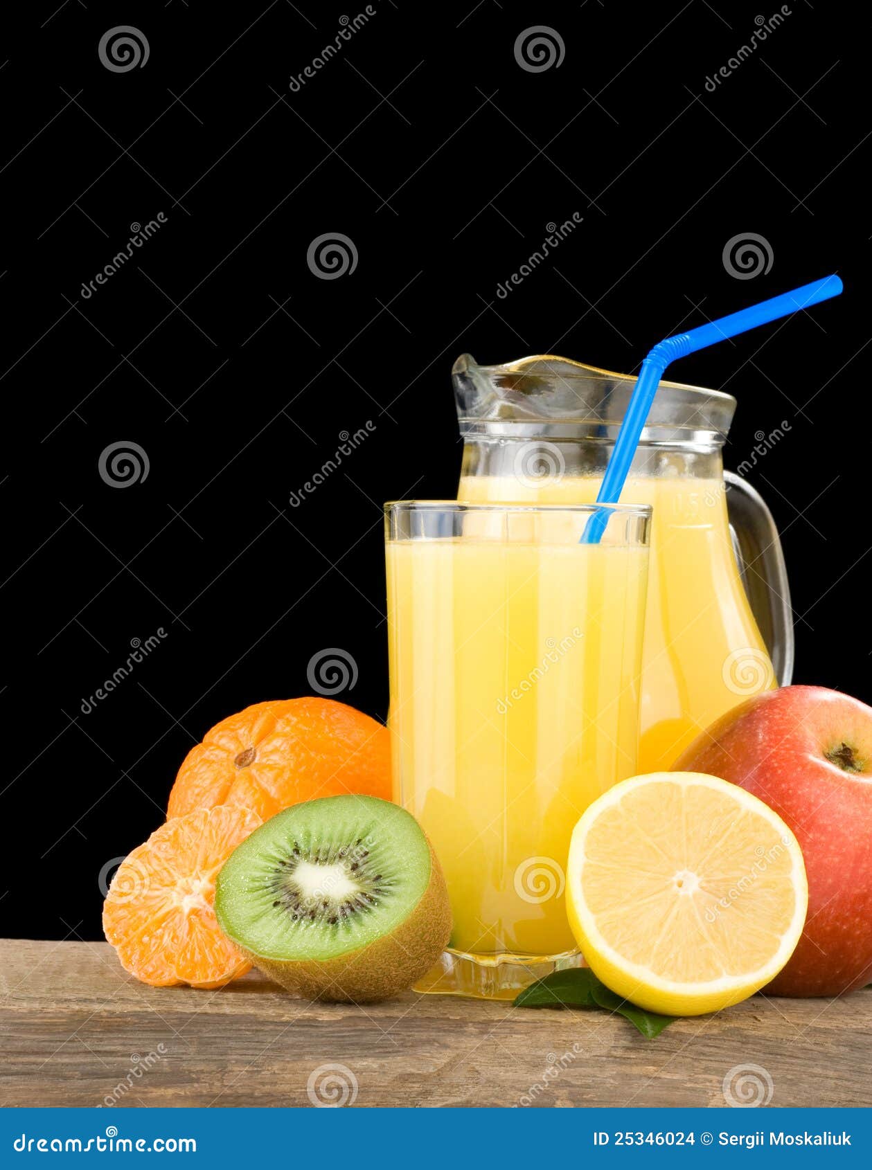 Spremuta Ed Aranci Sul Nero Fotografia Stock - Immagine di spremuta ...