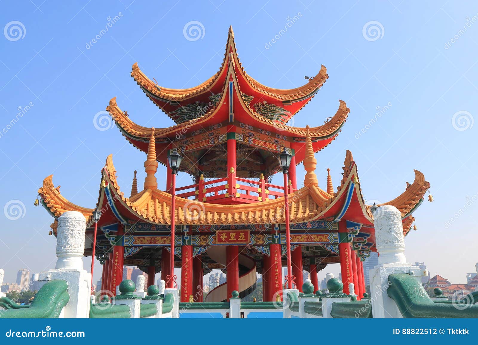 Spring and Autumn Pavilion Lotus Pond Kaohsiung Taiwan Editorial ... Spring and Autumn Pavilion Lotus Pond Kaohsiung Taiwan Editorial ...
