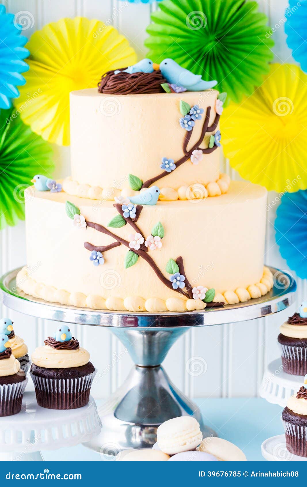 Spring cake stock image. Image of frosting, meringue - 39676785