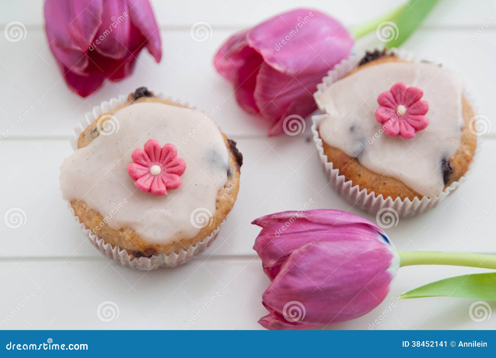 Spring Cupcakes stock image. Image of dessert, cake, chocolate - 38452141