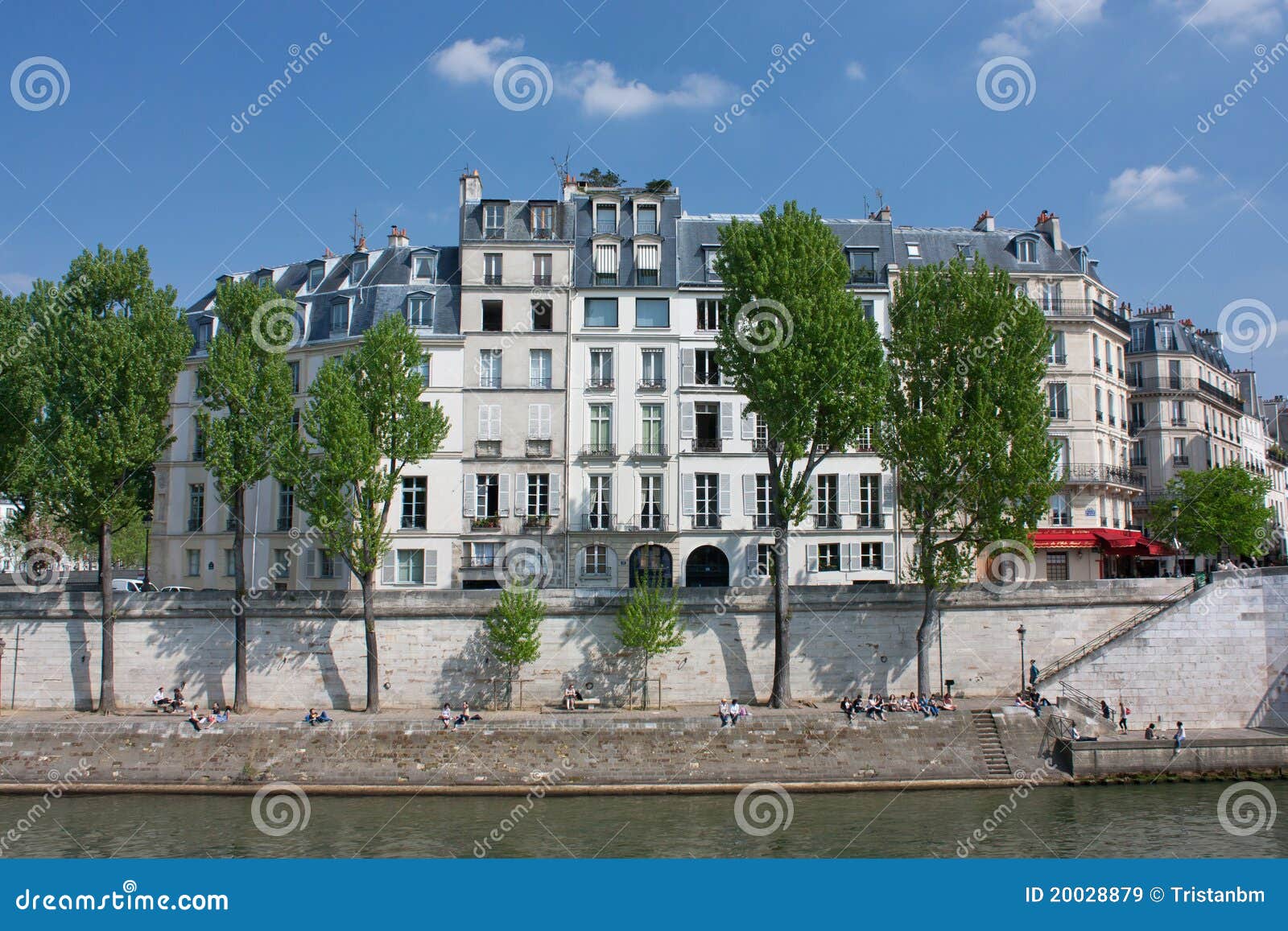 A spring day in Paris stock image. Image of structure - 20028879
