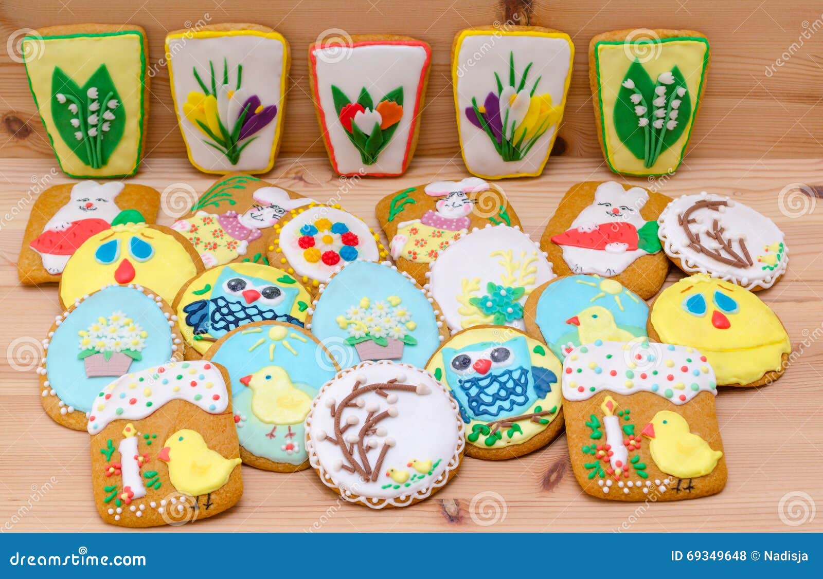 Spring Easter Gingerbread with Flowers and Chick on the Wood Stock ...