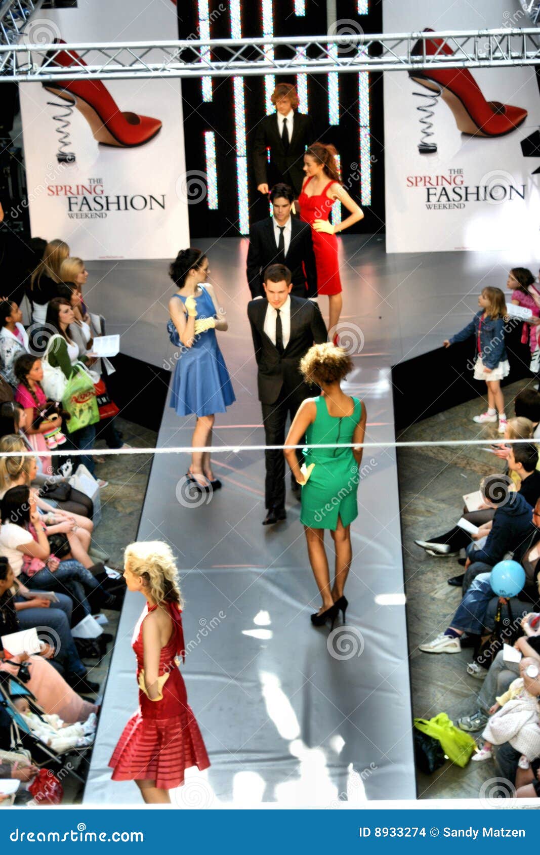 Spring Fashion Show editorial stock image. Image of spring - 8933274