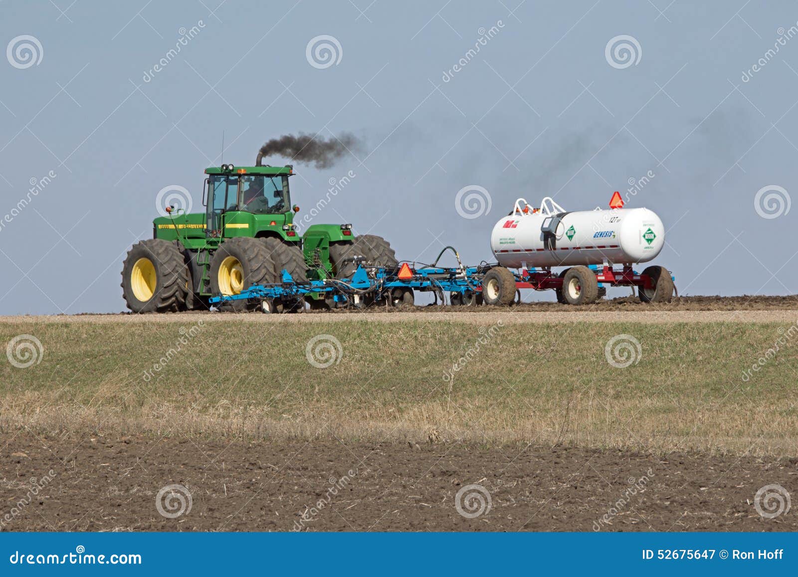 Spring Field Work editorial photography. Image of farmer - 52675647