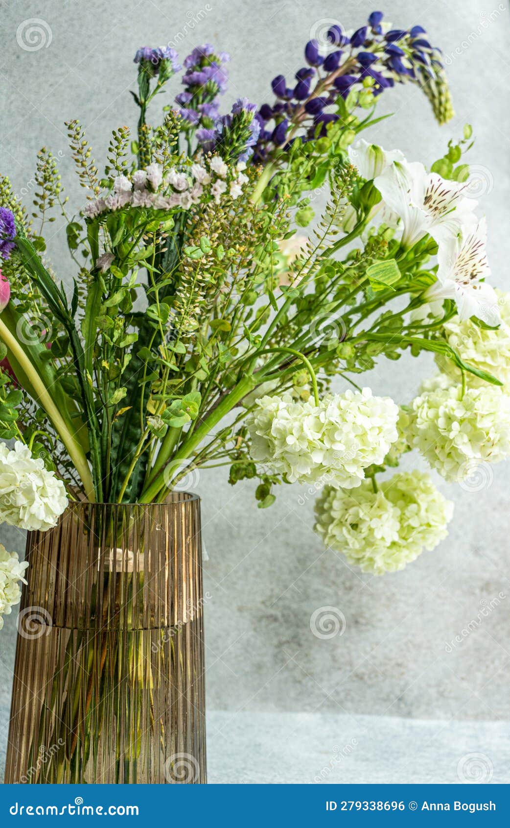 Spring flower bouquet stock photo. Image of flower, holiday - 279338696