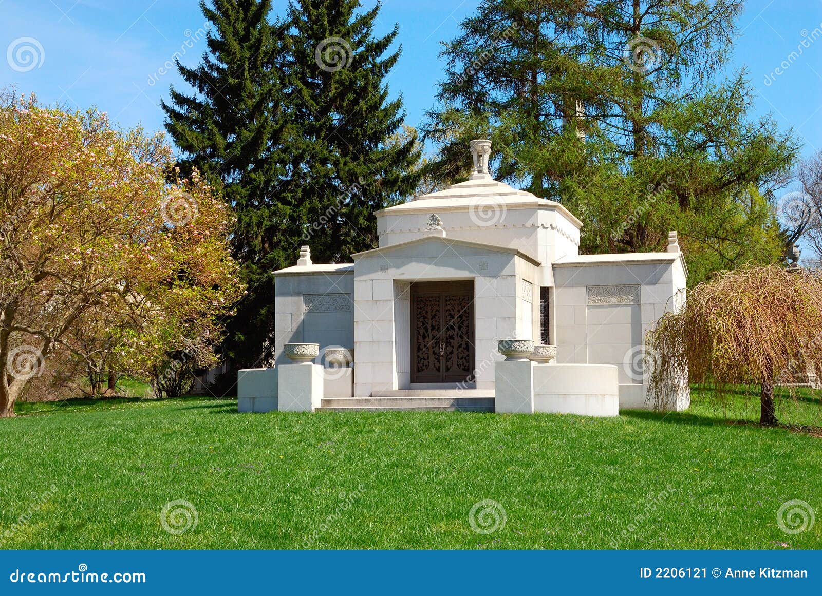 Spring Grove Cemetery stock image. Image of final, lawn - 2206121