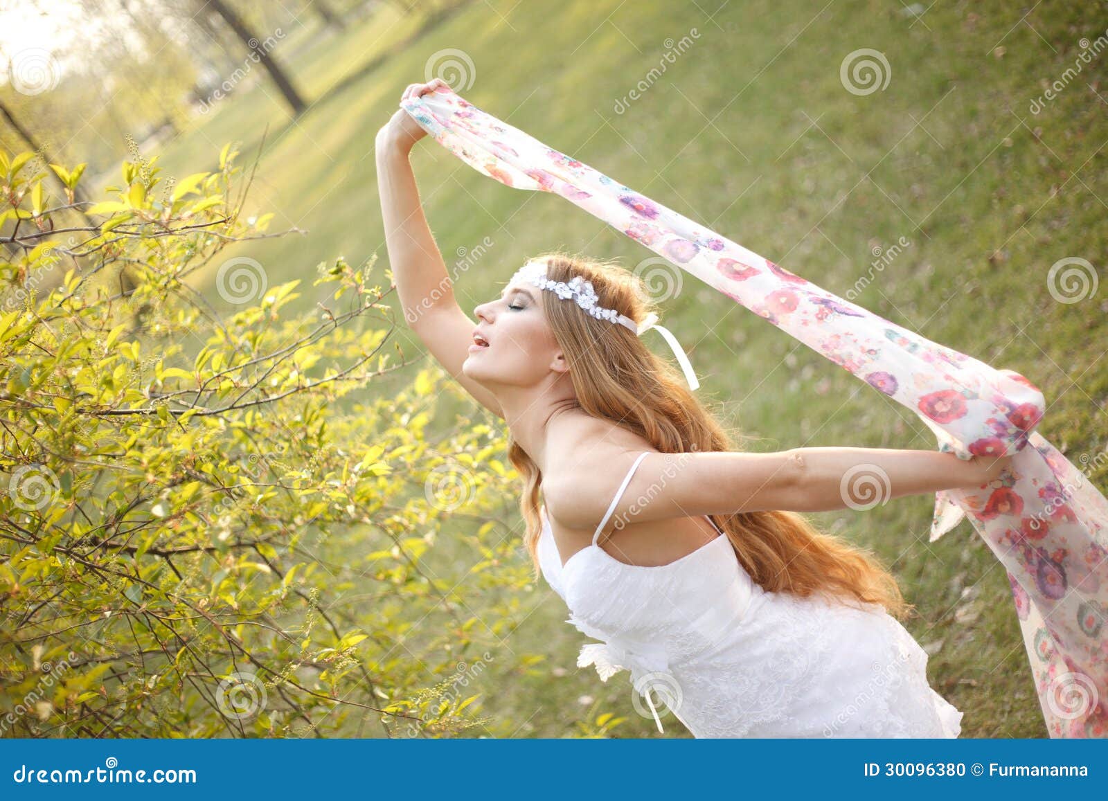 Spring hippie bride stock photo. Image of makeup, green - 30096380