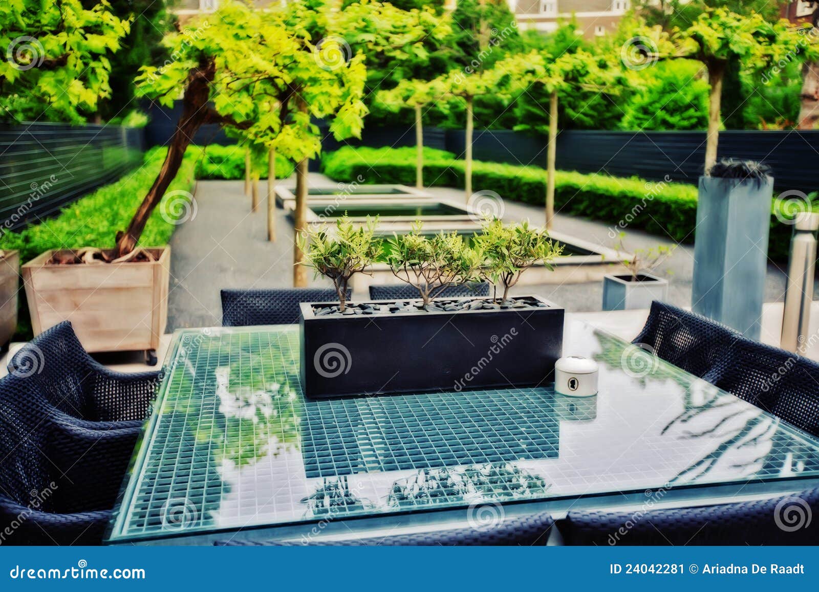 Spring home garden stock image. Image of luxury, natural - 24042281