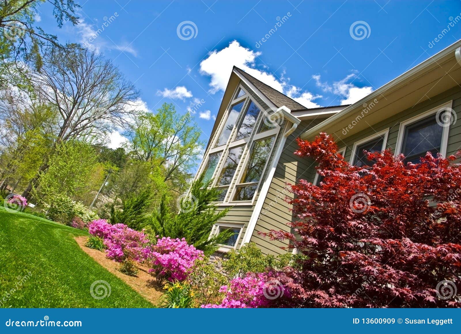 Spring Landscape Front of House Stock Image - Image of landscape, green ...
