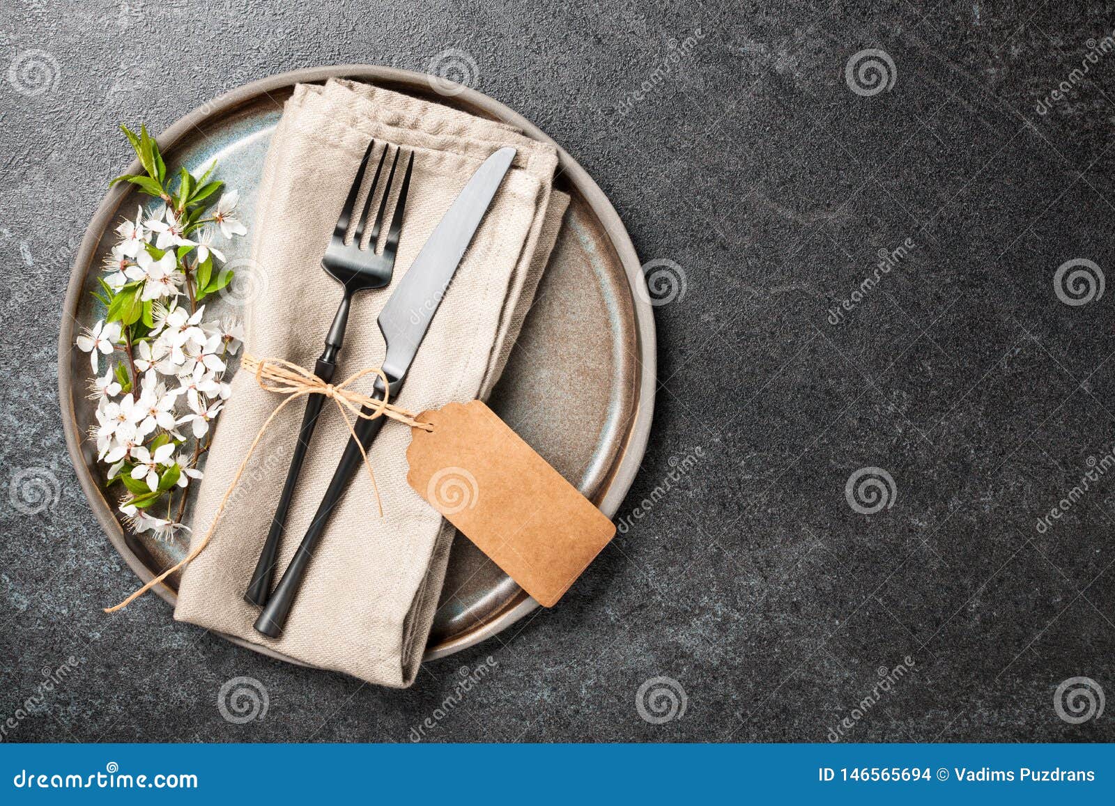 Spring table place setting stock photo. Image of cutlery - 146565694