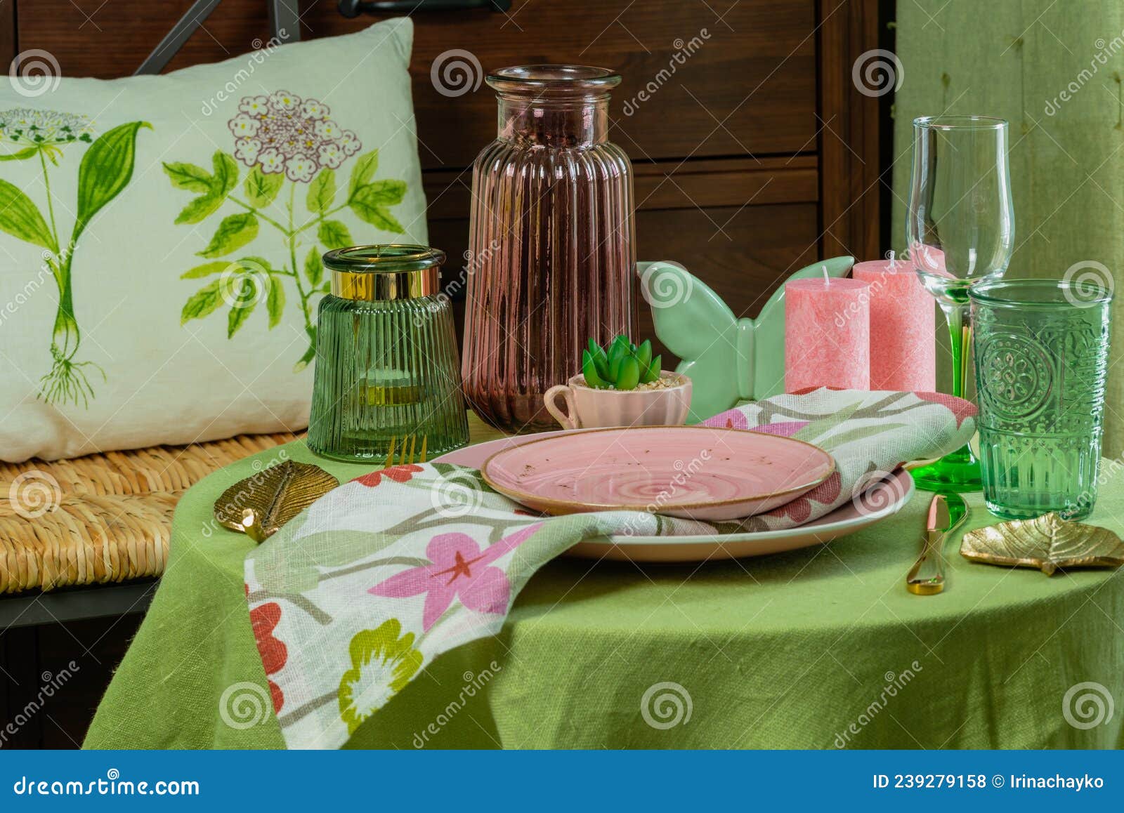 Spring Table Setting in Pink and Green. Stock Photo - Image of ...