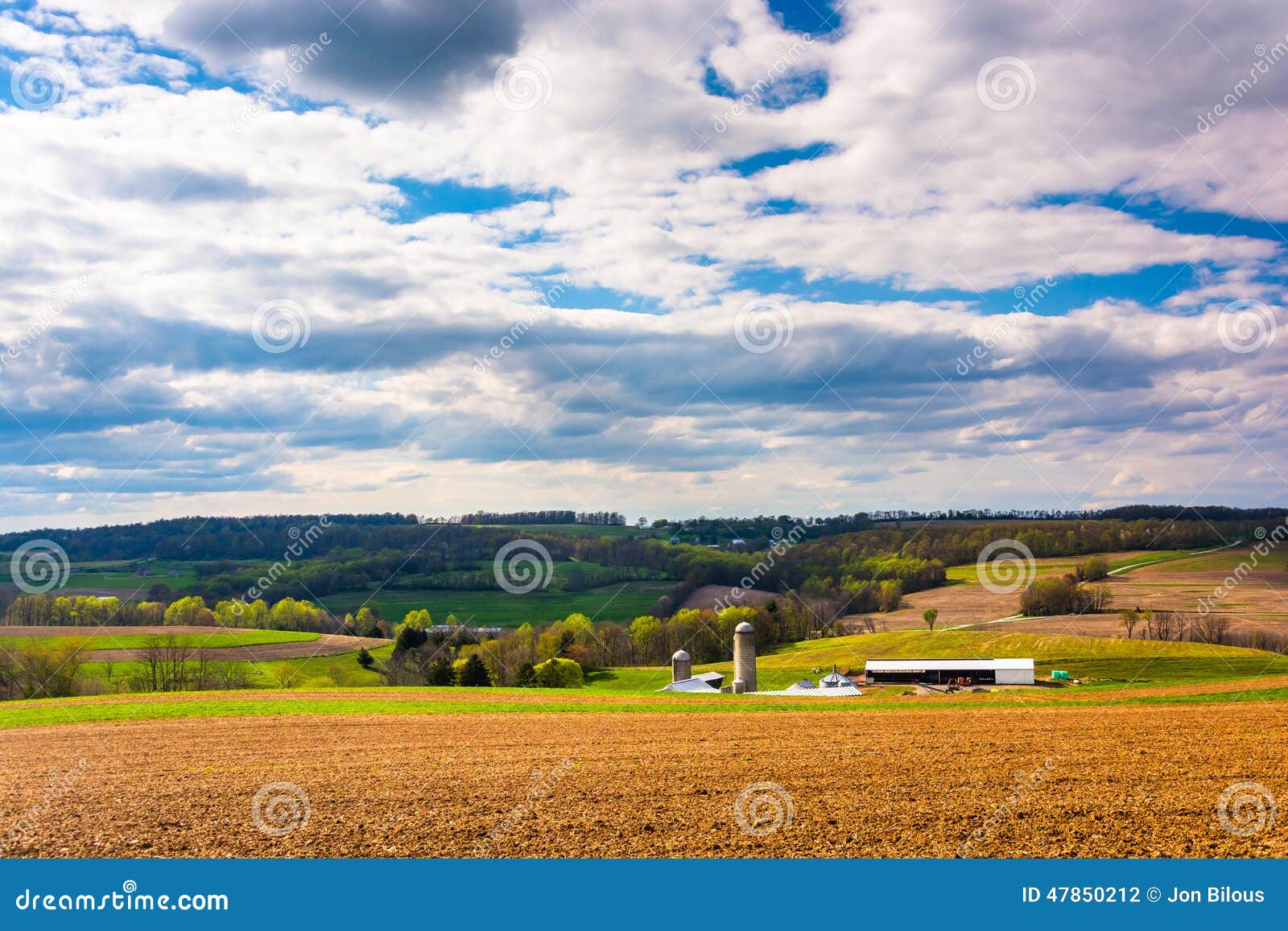 Spring View of Farm Fields and Rolling Hills in York County, Pen Stock ...