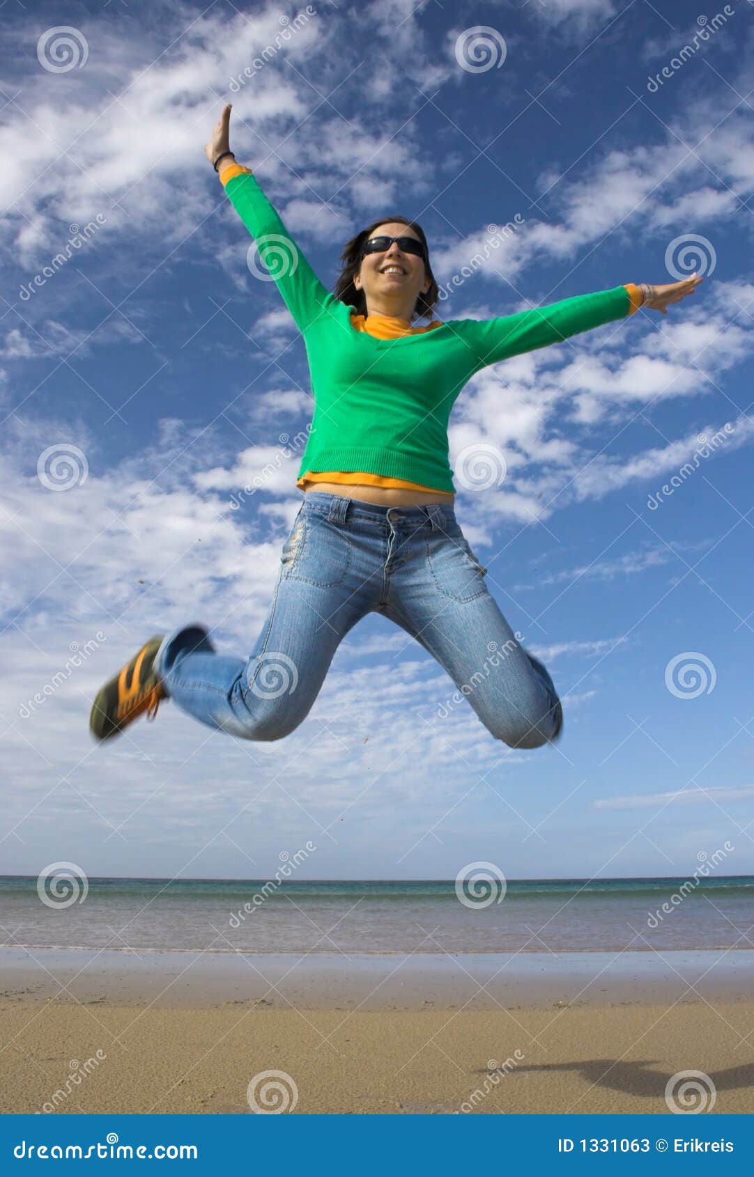 Springen stockbild. Bild von übung, freiheit, athlet, frau - 1331063