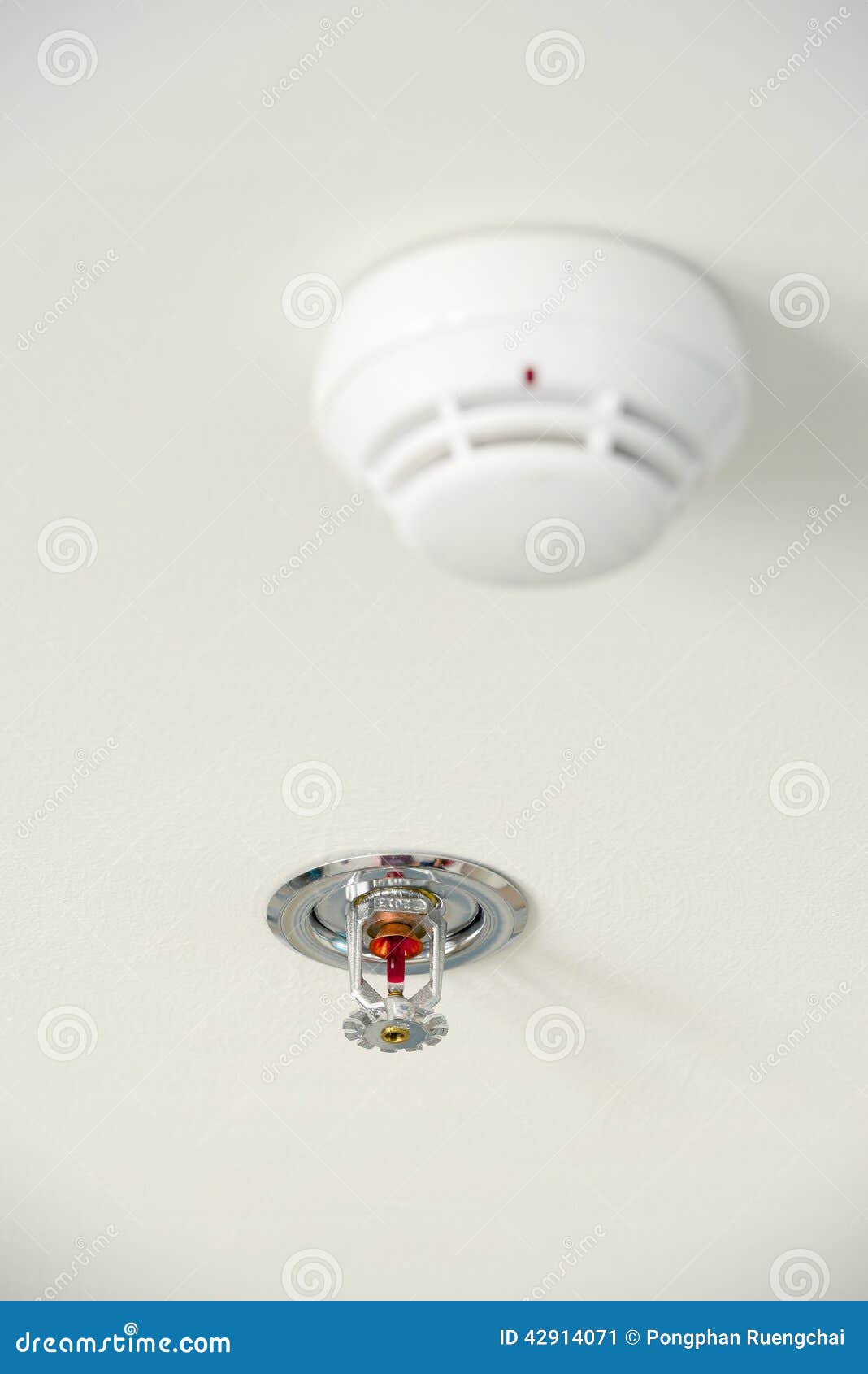 Sprinkler and Smoke Detector Stock Image - Image of building, district ...