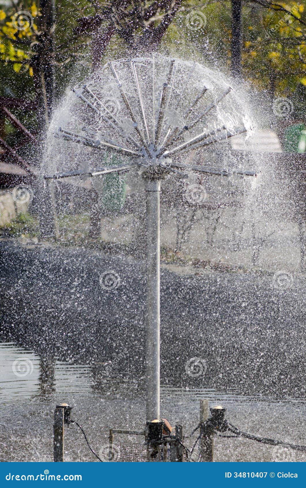Sprinkling fountain stock image. Image of background - 34810407