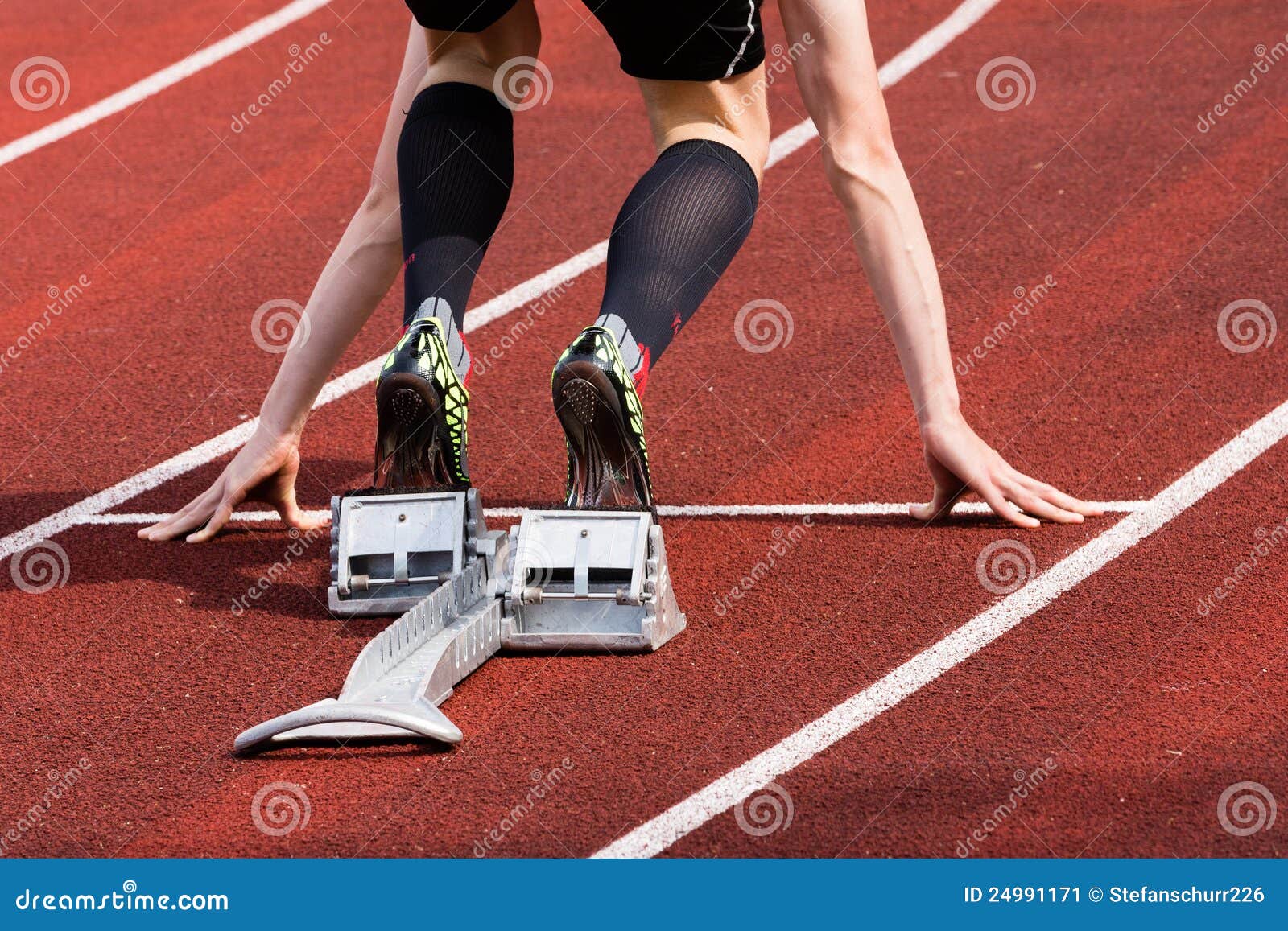 Sprintstart in Track and Field Stock Image - Image of challenge ...