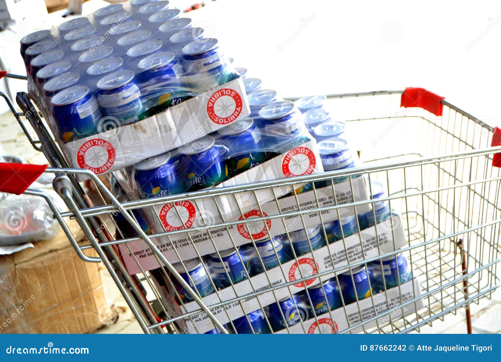 SPRITE REFRIGERATING BEVERAGE SAMPLE Editorial Photography - Image of ...