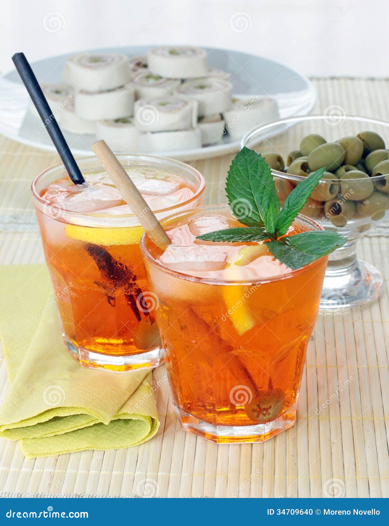 Spritz photo stock. Image du rafraîchissement, restaurant - 34709640