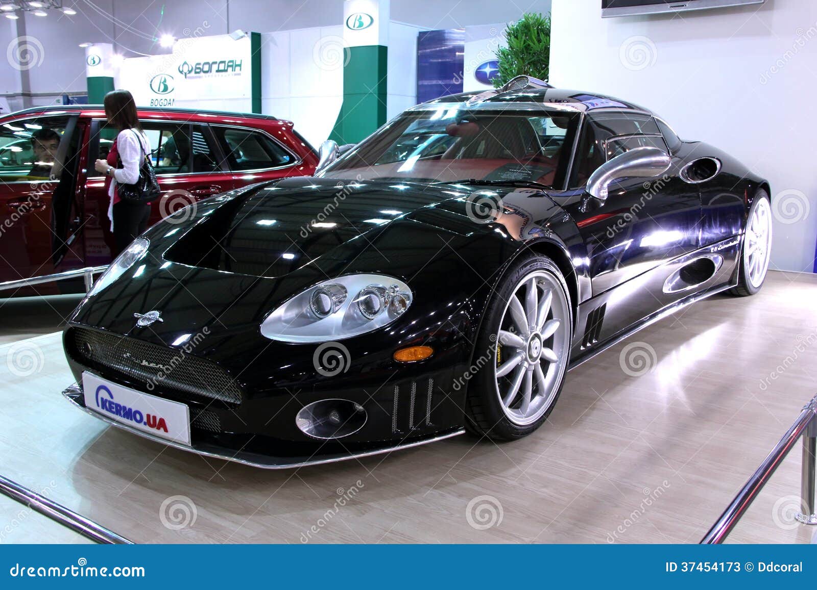 Spyker C8 Laviolette editorial stock photo. Image of engine - 37454173