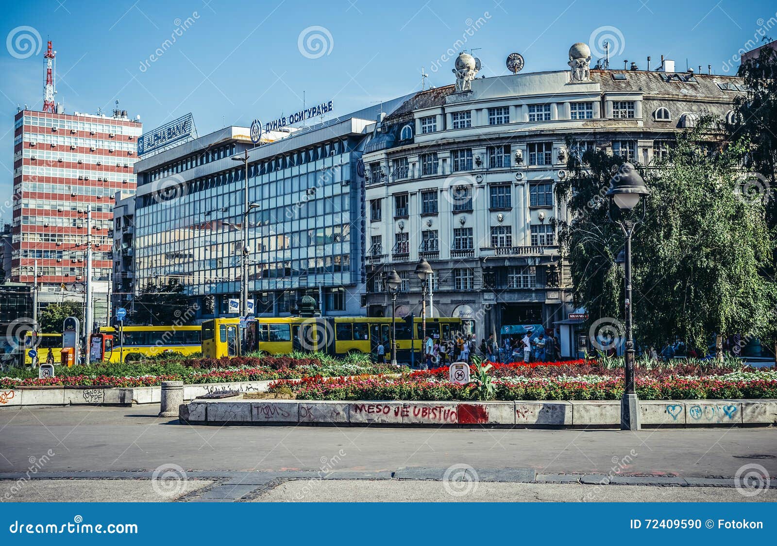 Square in Belgrade editorial image. Image of building - 72409590
