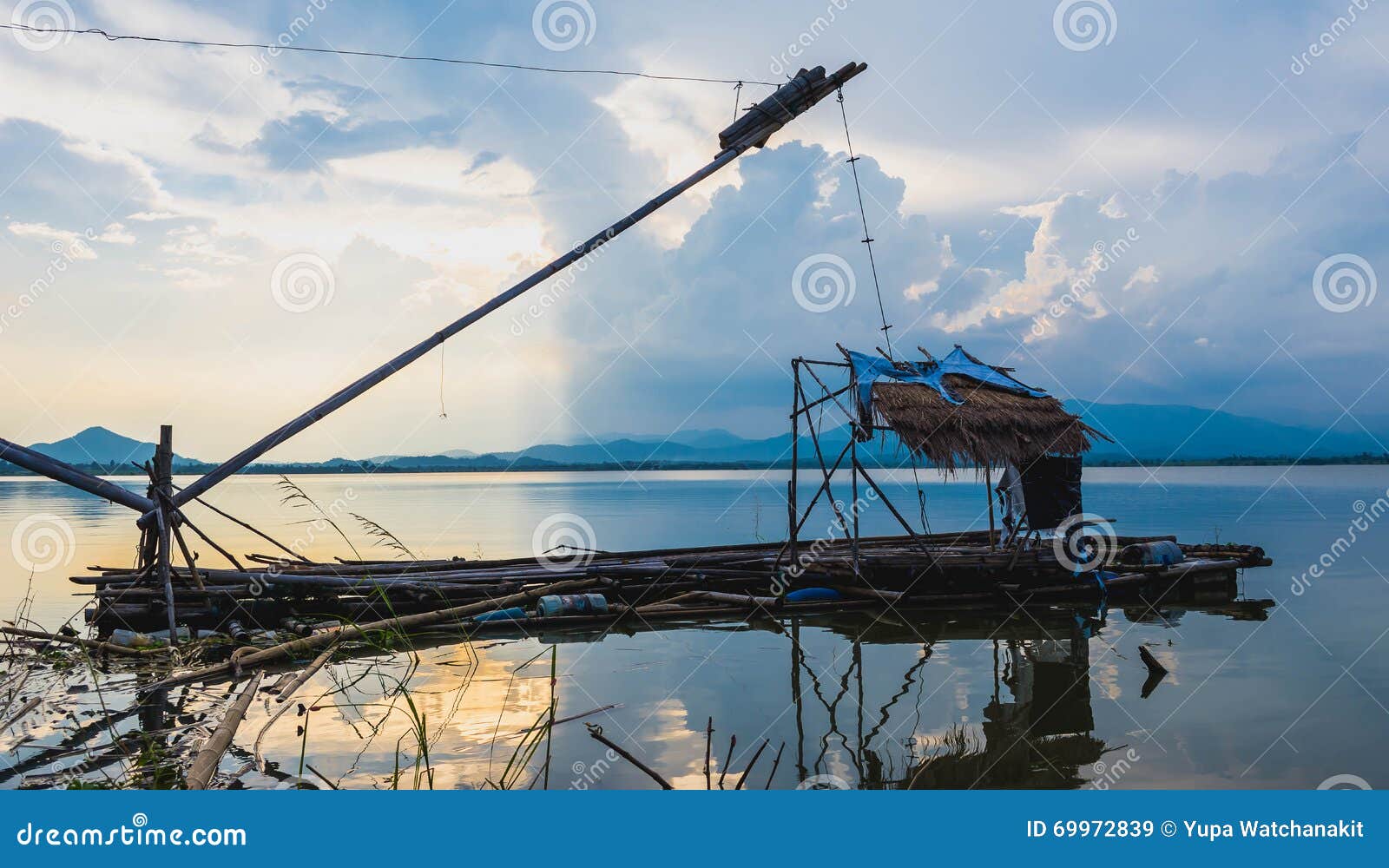 Square fishing dip nets stock image. Image of ocean, reflection - 69972839