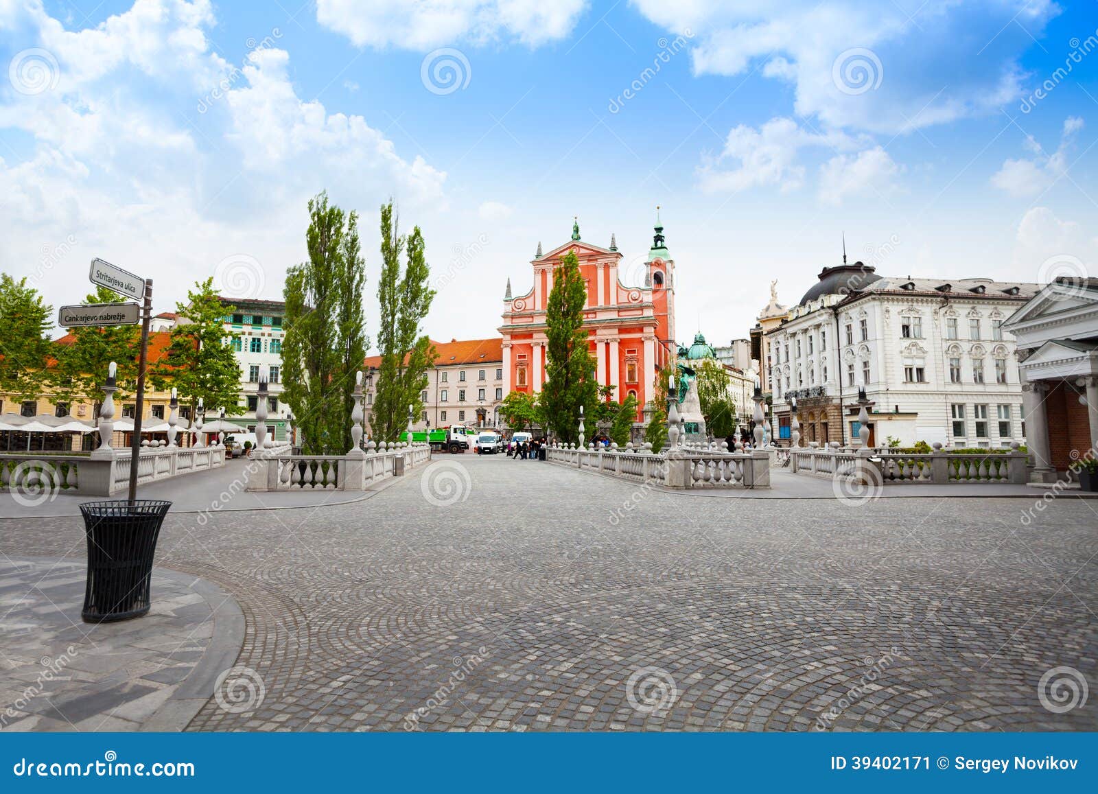 Square in Ljubljana stock image. Image of city, landmark - 39402171