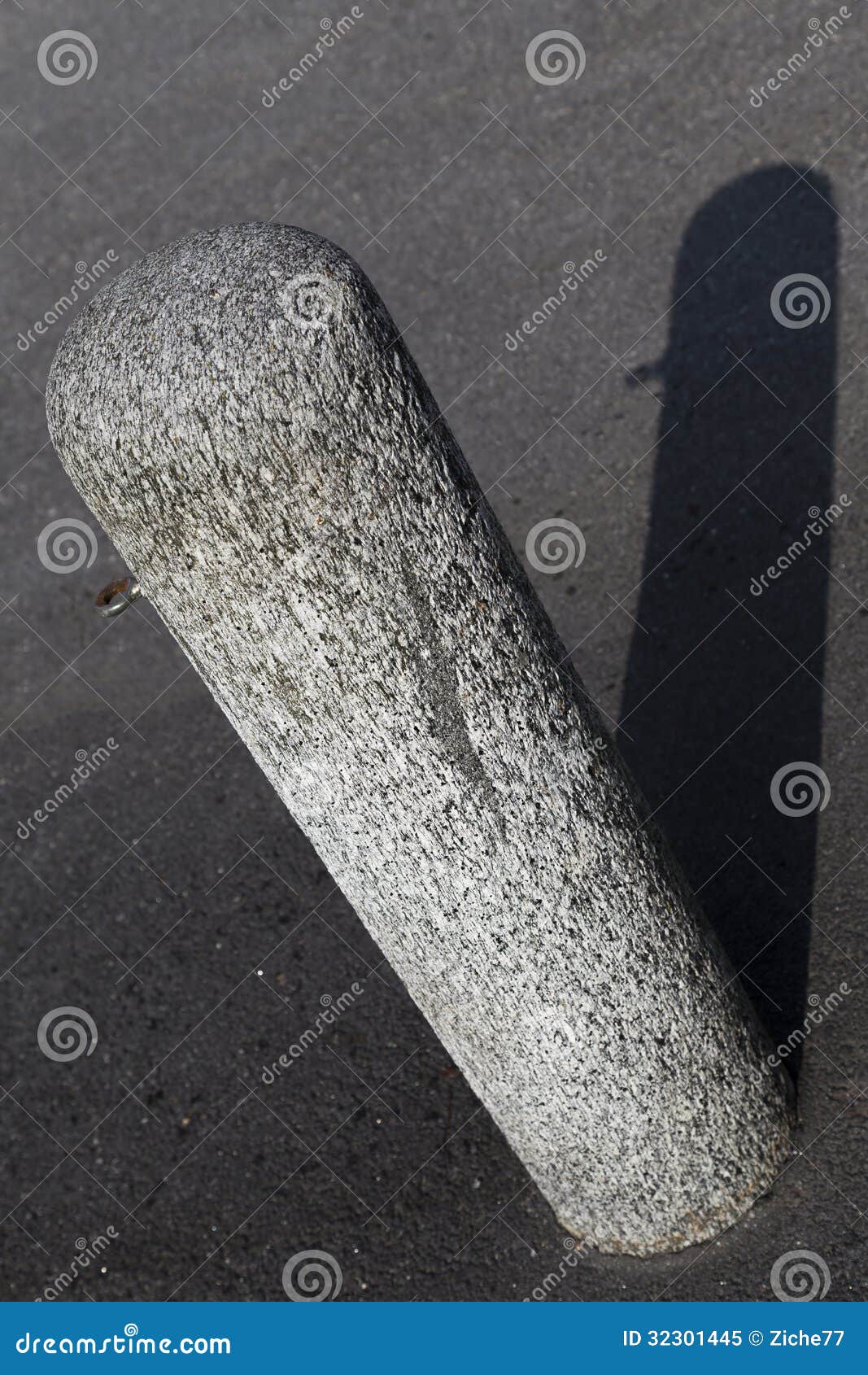 Square Marble Pylon L Shadow Stock Image - Image of craft, light: 32301445