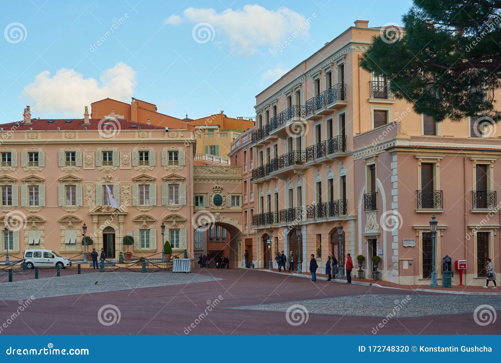 On the square in Monaco editorial image. Image of architecture - 172748320