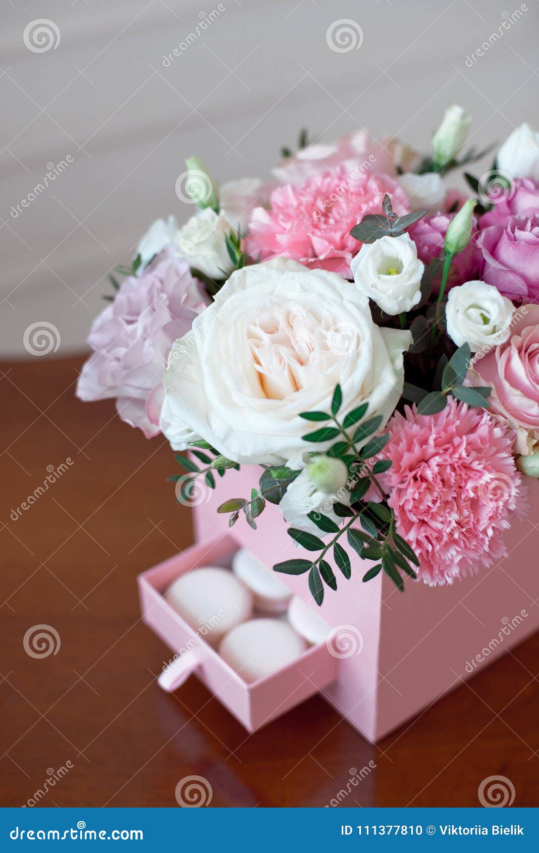 Square Pink Flower Box with Fresh Rose Stock Photo - Image of bouquet ...