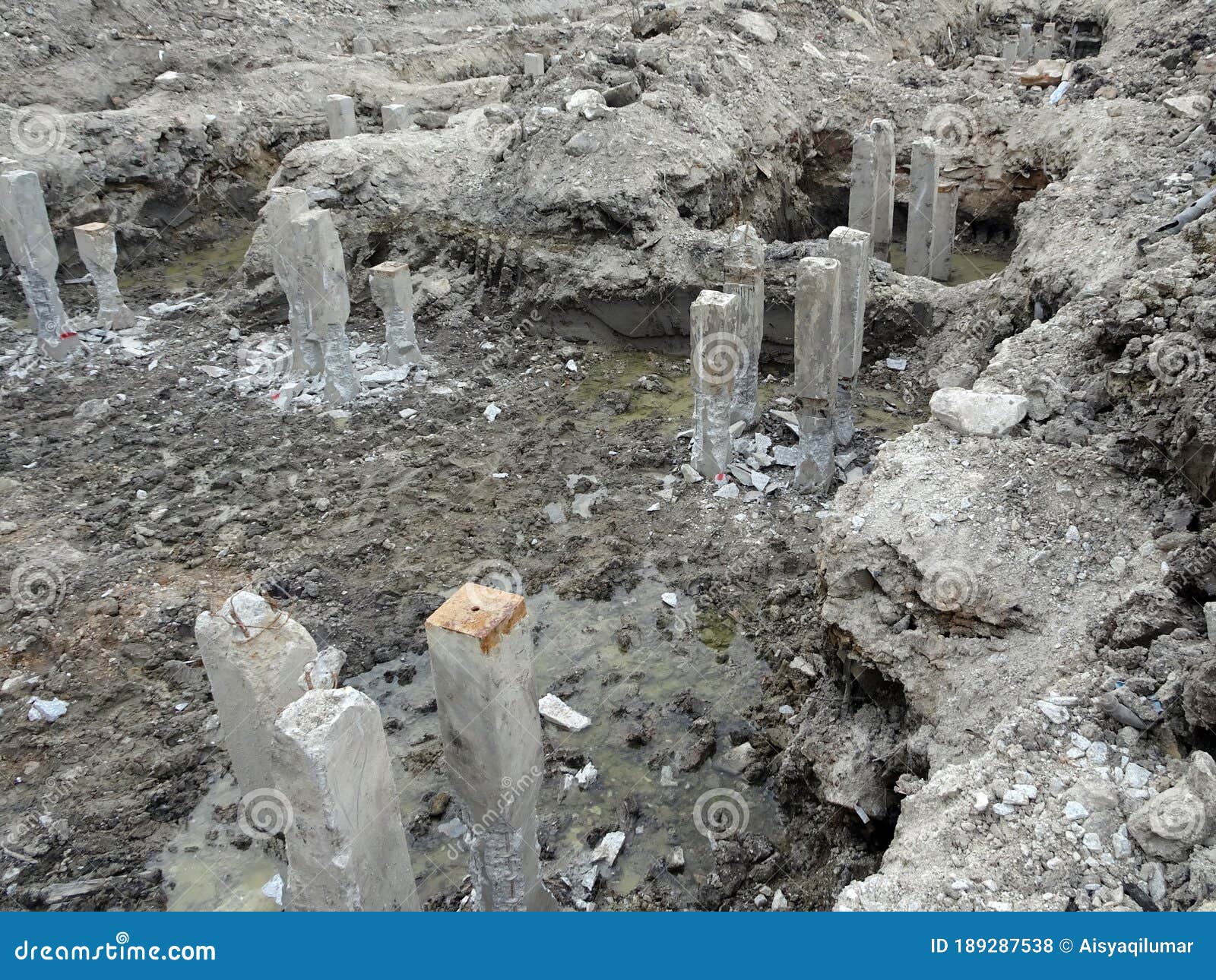 Square Precast Concrete Pile at the Construction Site. Editorial Stock ...
