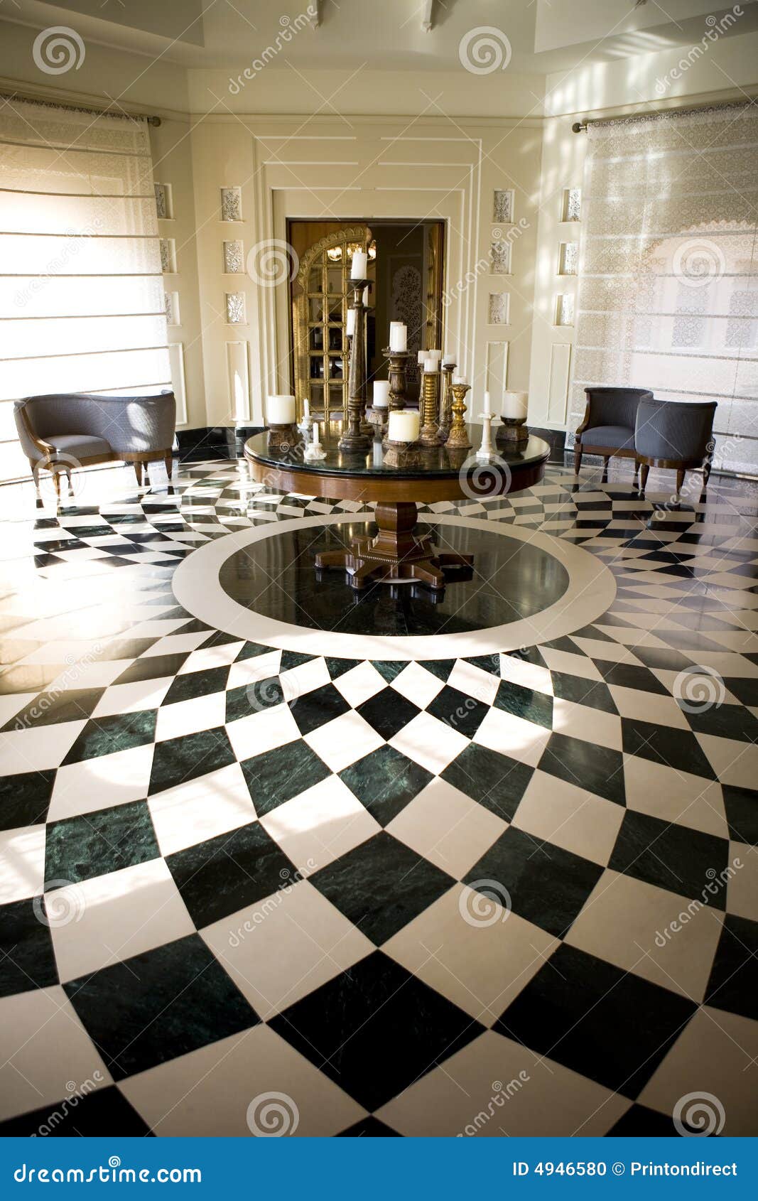 Square Room Picture. Image: 4946580