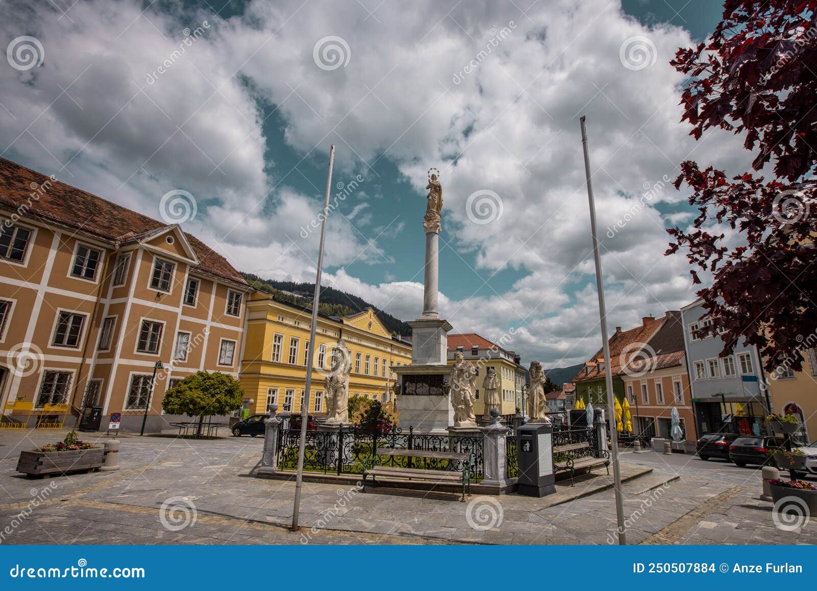 Square with Statues in the Centre of the Town of Murau in State Stock ...