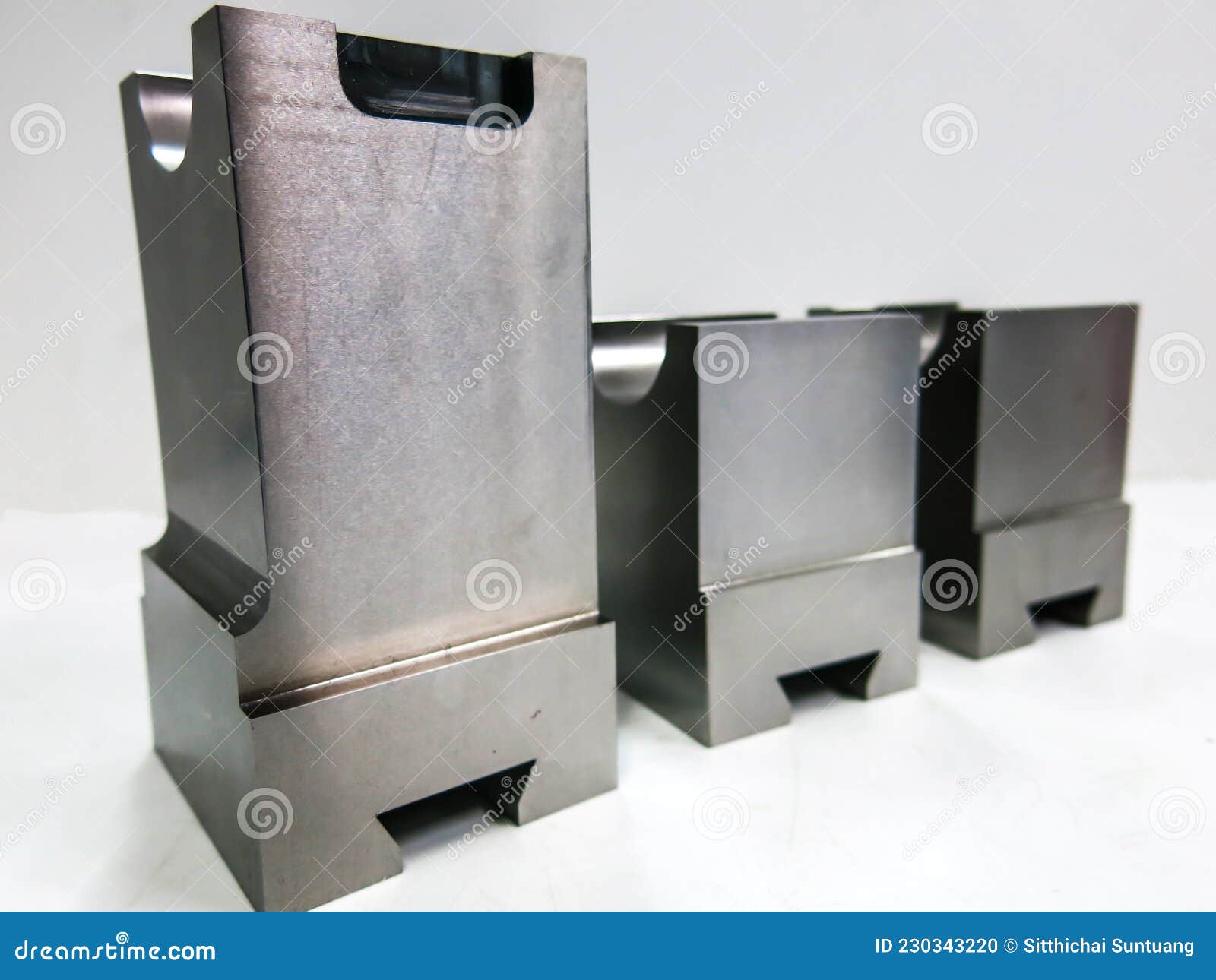 Square Steel is Hardened and Blackened. and Grinding Smooth Surfaces To ...