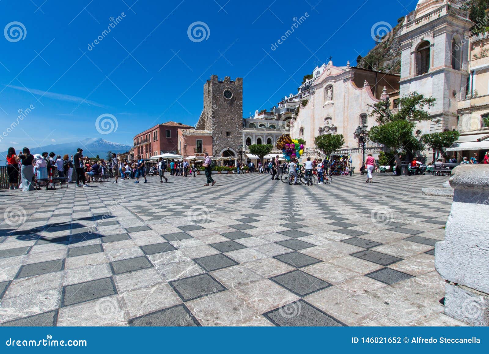 Square of Taormina Sicily stock photo. Image of outdoors - 146021652