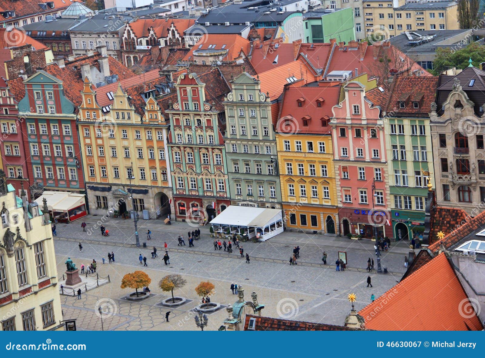 Square in Wroclaw, Poland editorial photography. Image of november ...