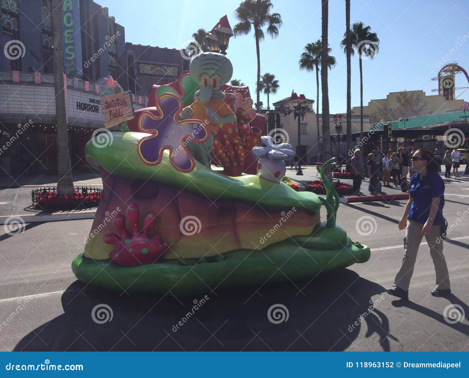 Sponge Bob Squarepants Parade At Universal Studios, Orlando, FL ...