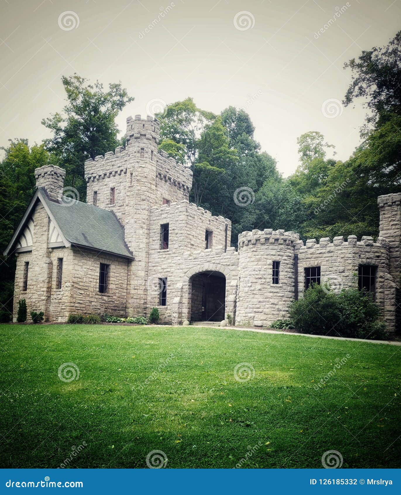 Squires Castle Located in the Cleveland Metroparks in Ohio Stock Photo ...