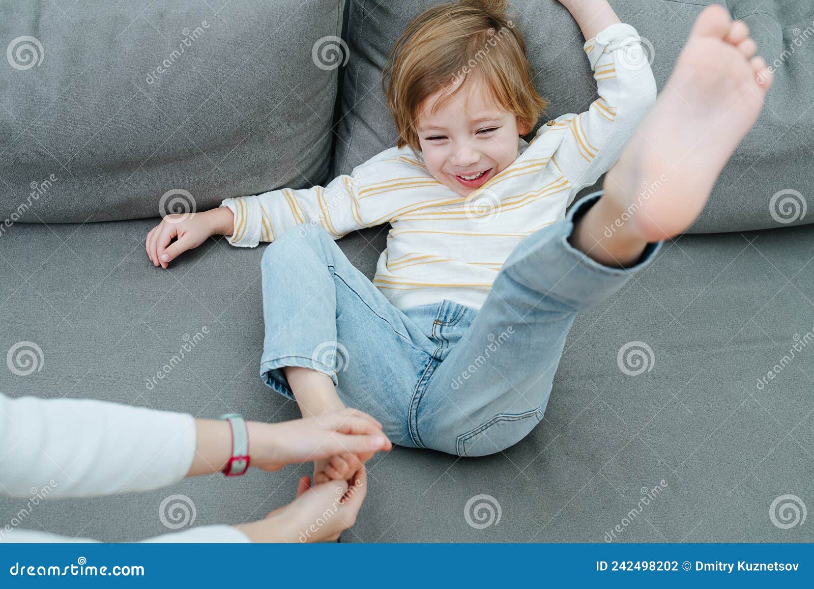 Brunette Feet Tickle Telegraph