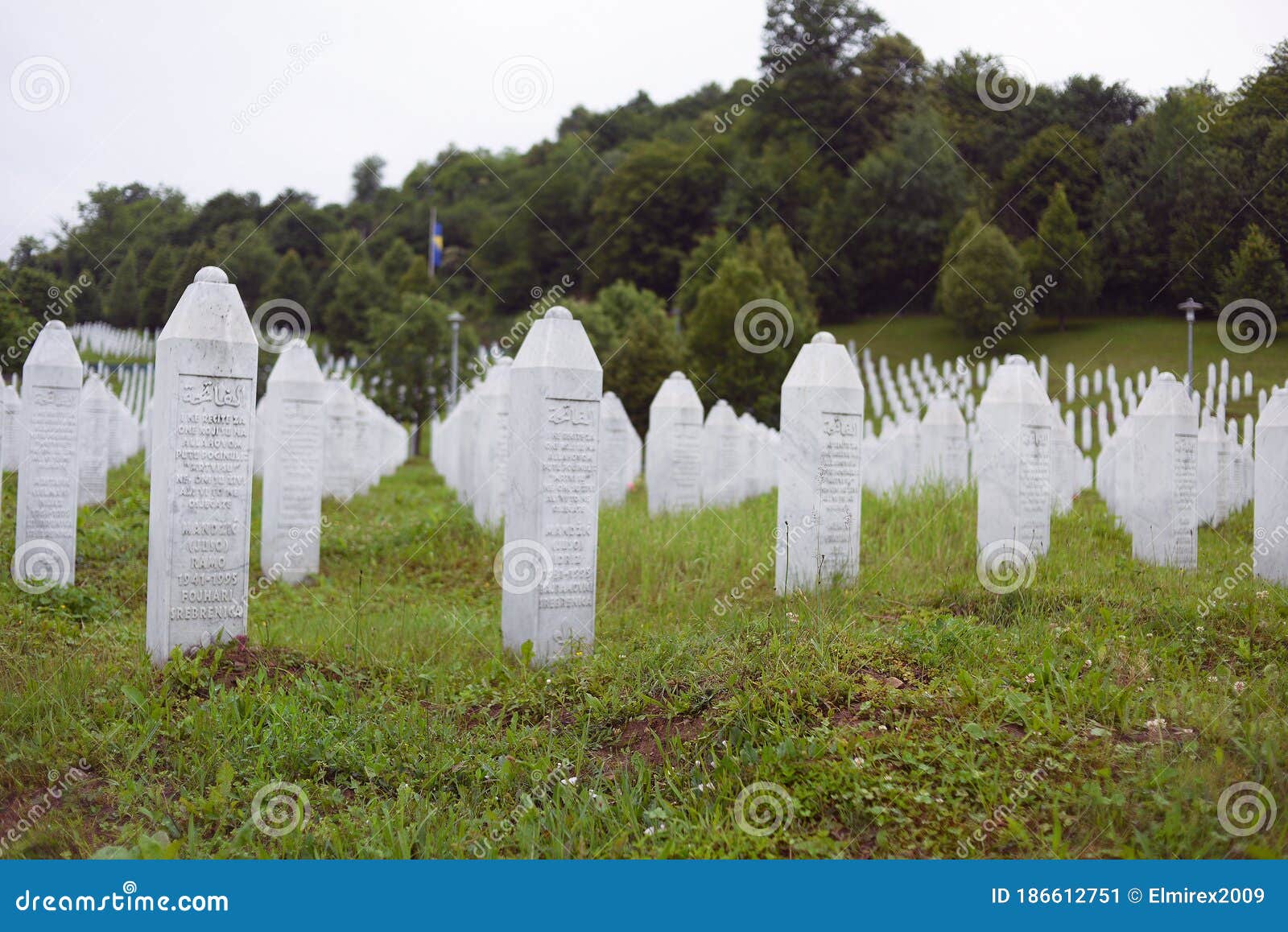 Srebrenica Bosniaherzegovina 1 Juni 2020 : Herdenking Van ... Srebrenica Bosniaherzegovina 1 Juni 2020 : Herdenking Van ...