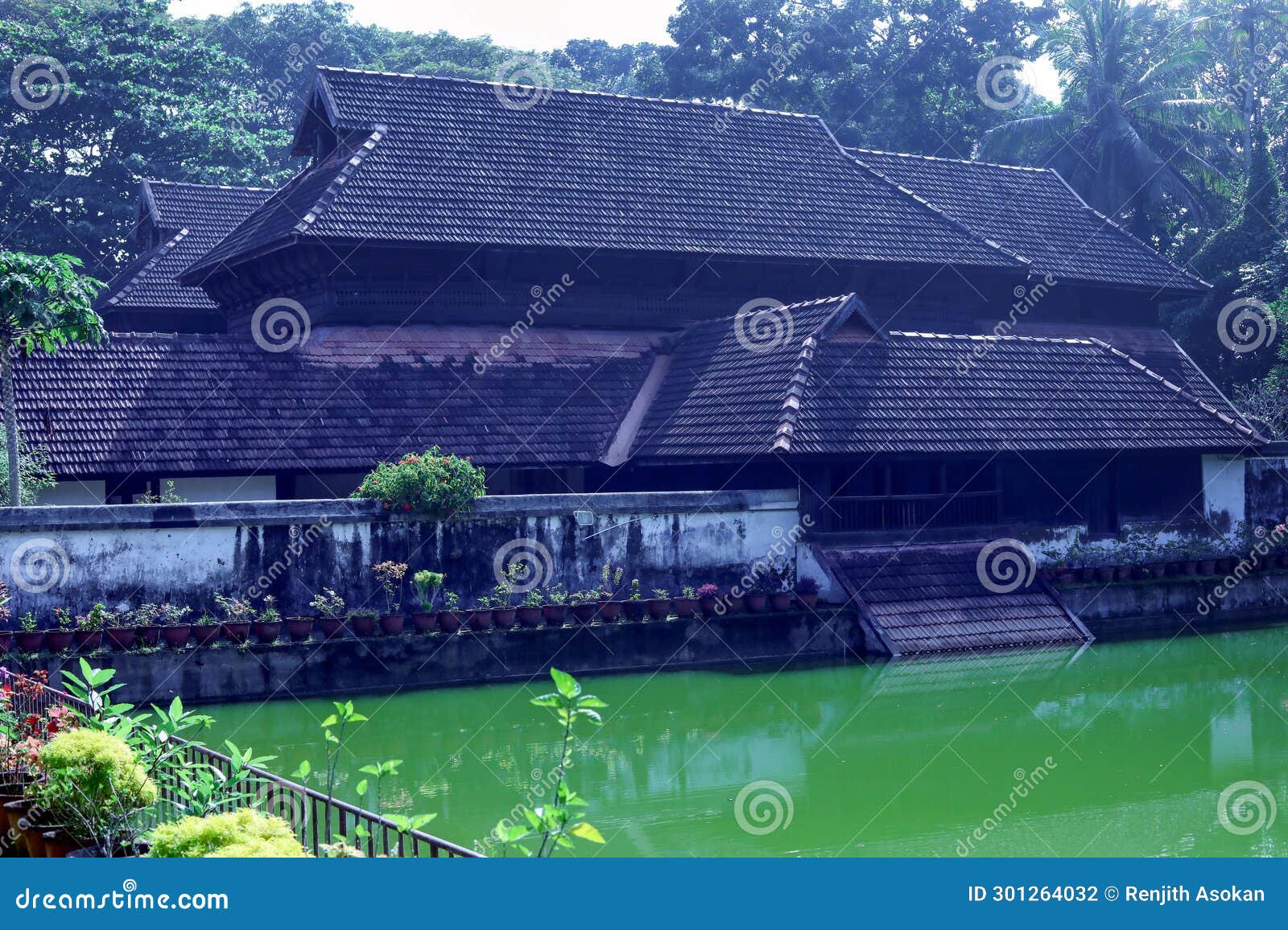 Sree Chithira Thirunal Palace Stock Photo - Image of wall, brick: 301264032
