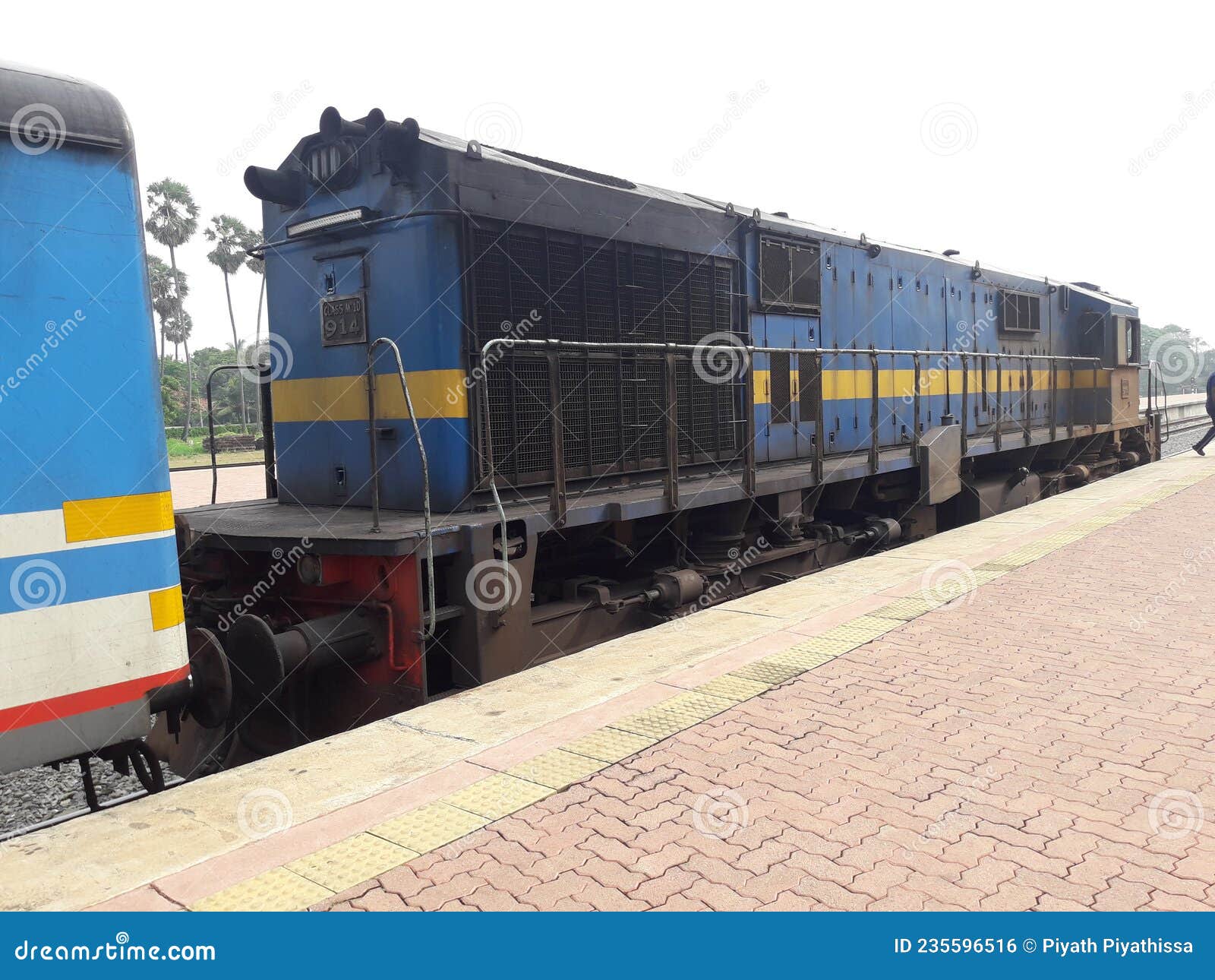 A Blue Train Engine stock photo. Image of lankan, track - 235596516