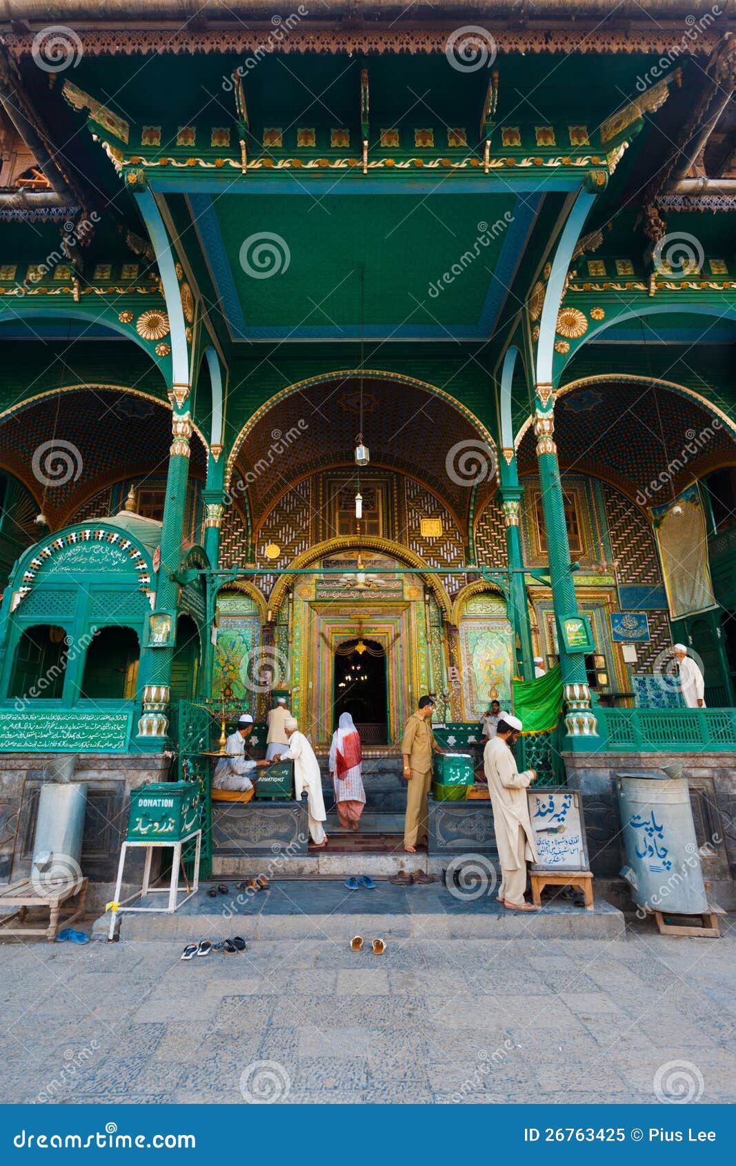 Srinagar Shah E Hamdan Mosque Front Entrance Editorial Image - Image of ...