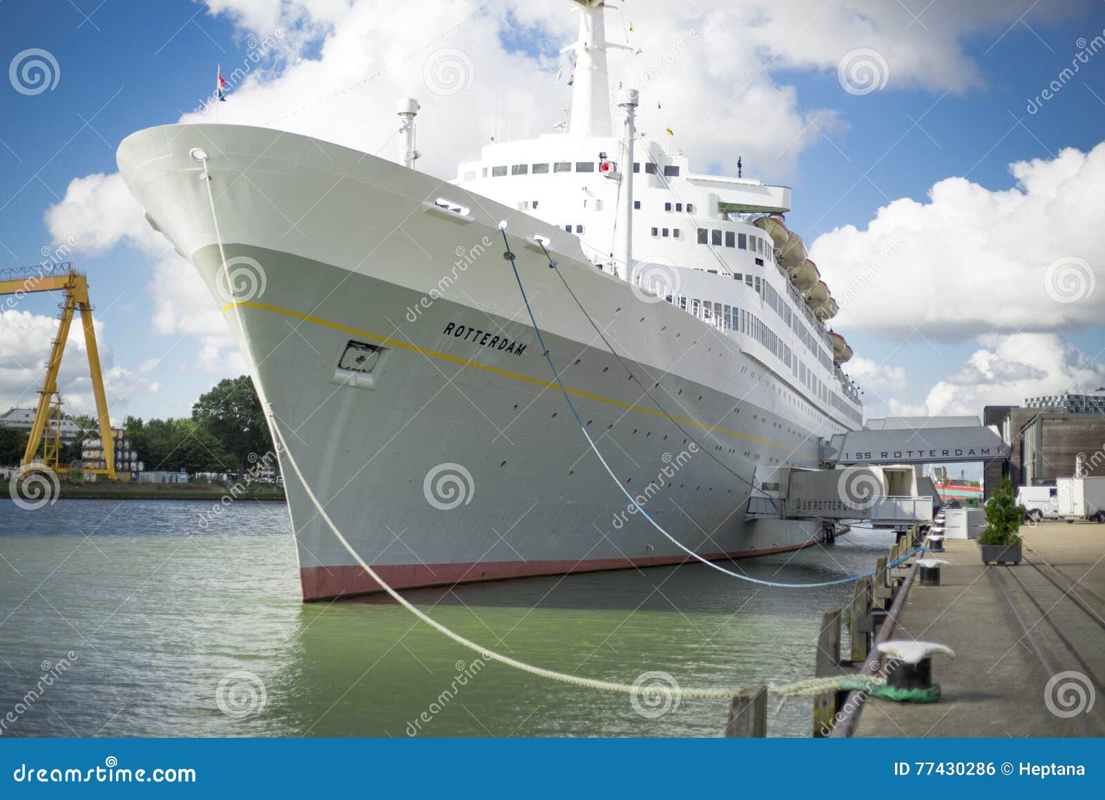SS Rotterdam in port editorial photo. Image of daytime - 77430286