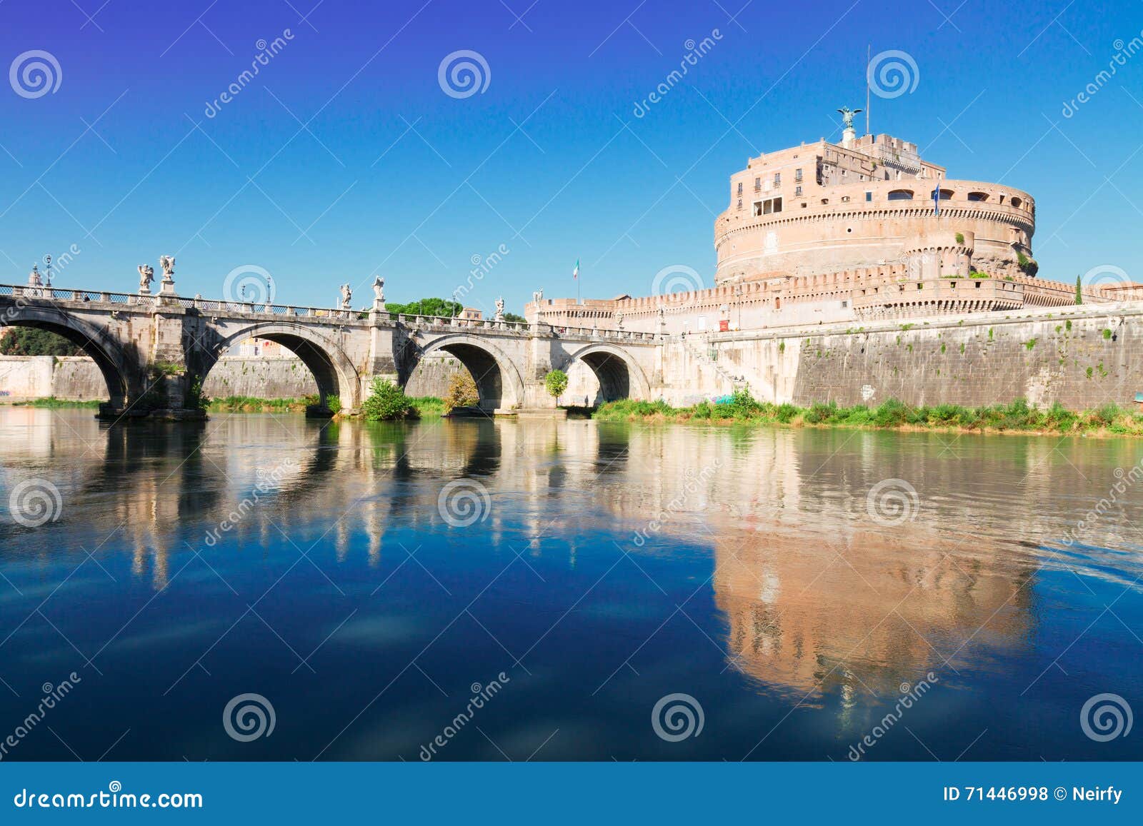 St Angelo Do Castelo, Roma, Itália Foto de Stock - Imagem de horizonte ...