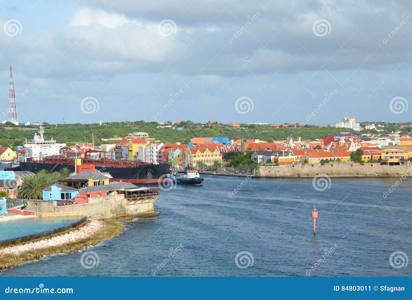 St Anna Bay in Willemstad, Curacao Stock Afbeelding - Image of vervoer ...