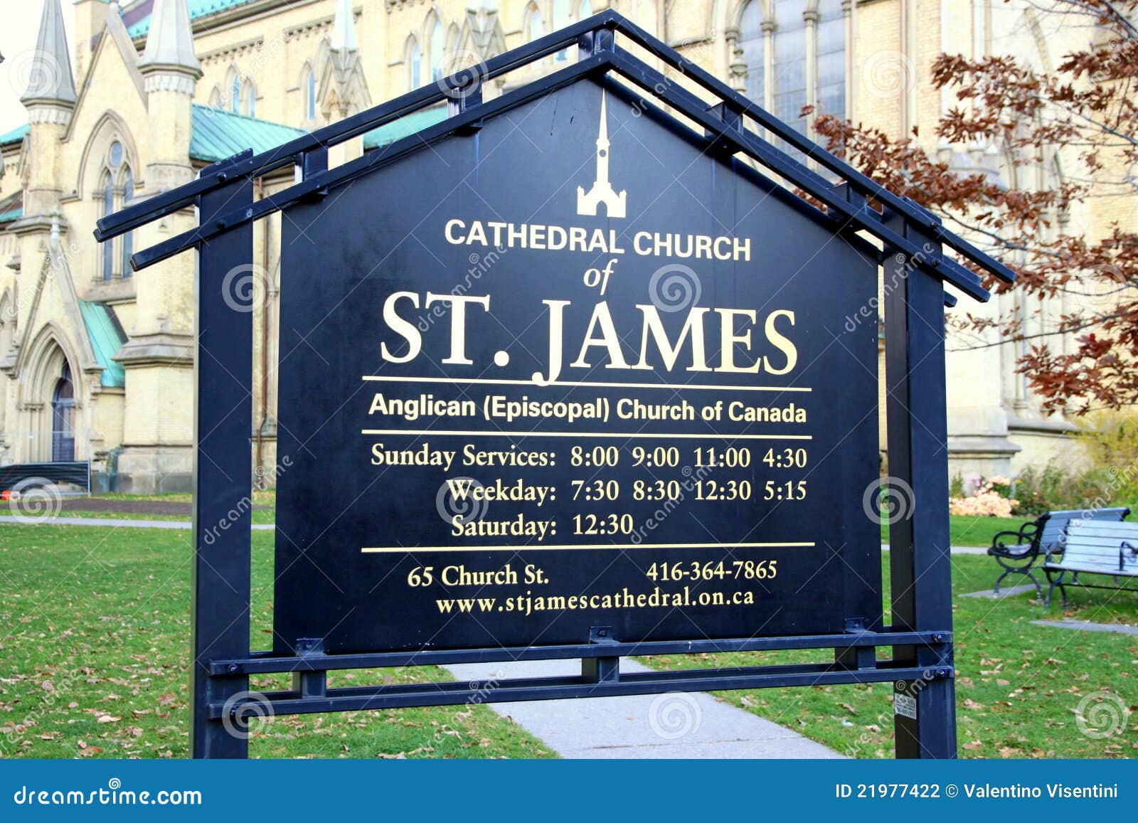 St. James Cathedral Sign editorial photography. Image of toronto - 21977422