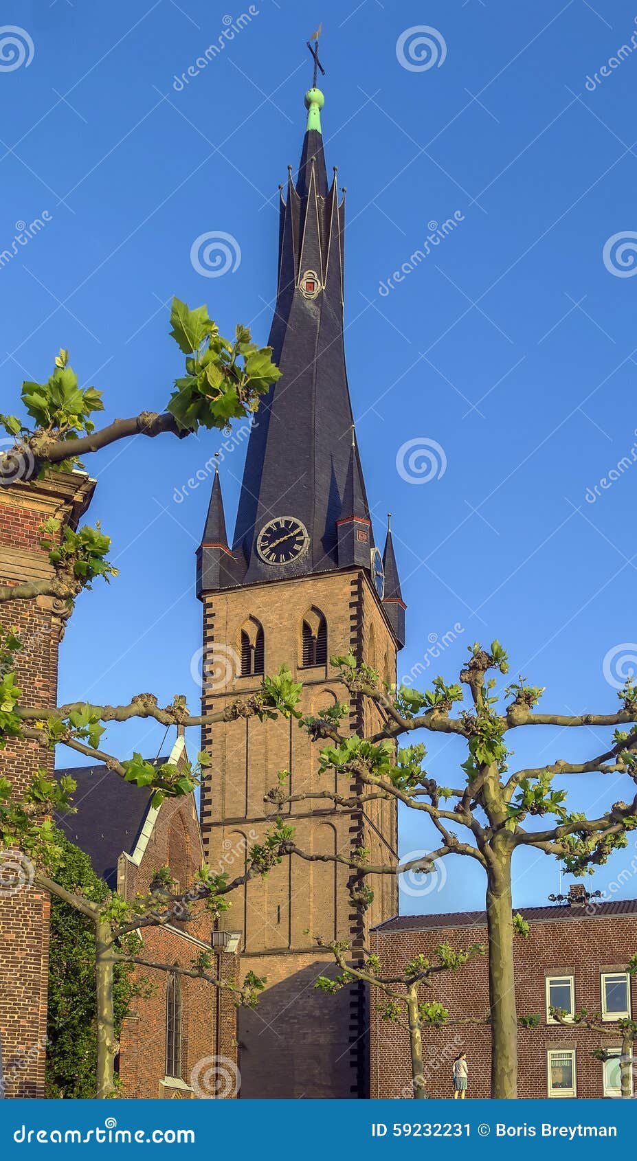 St Lambertus Basilica, Dusseldorf, Duitsland Redactionele Foto - Image ...