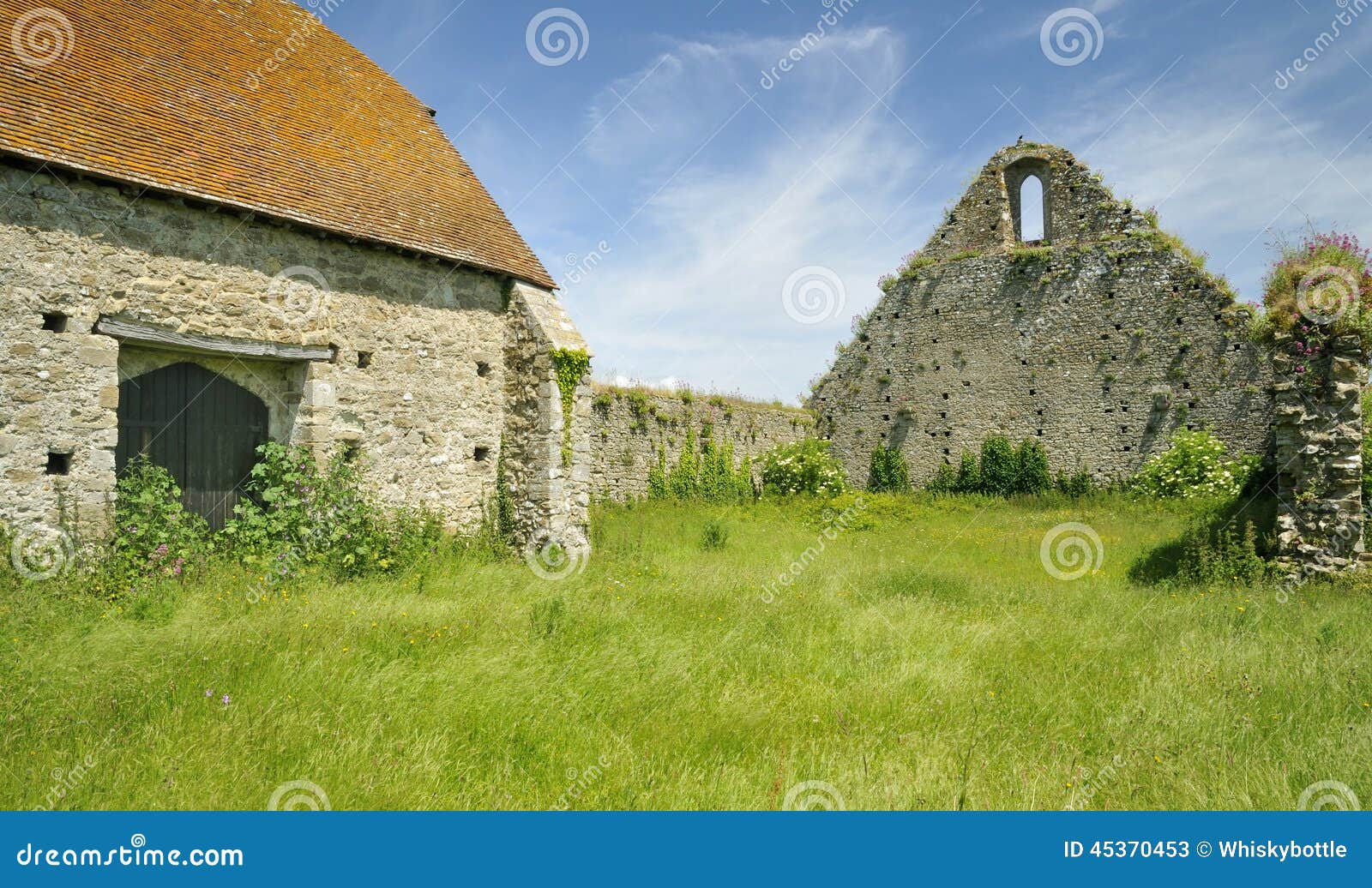 St Leonards Grange Medieval Tithe Barn Stock Image - Image of historic ...